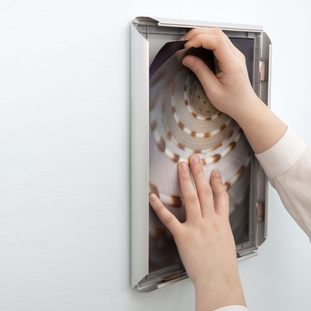 Basic Snap Frame - MT Displays