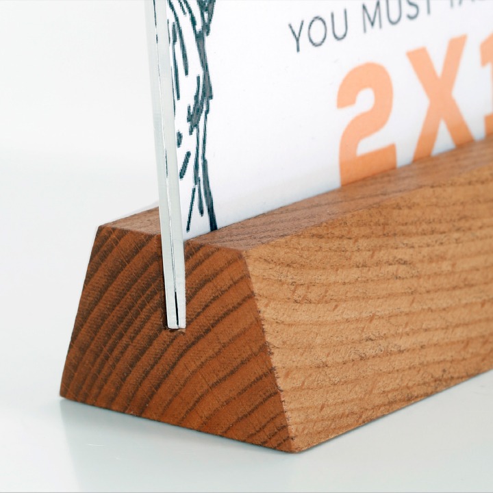 Pyramid Card Holder - MT Displays