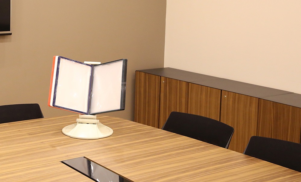 Adjustable Reference Rack with Round Base - MT Displays