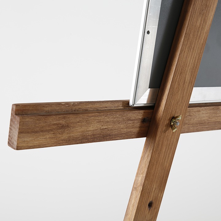 Basic Easel - MT Displays