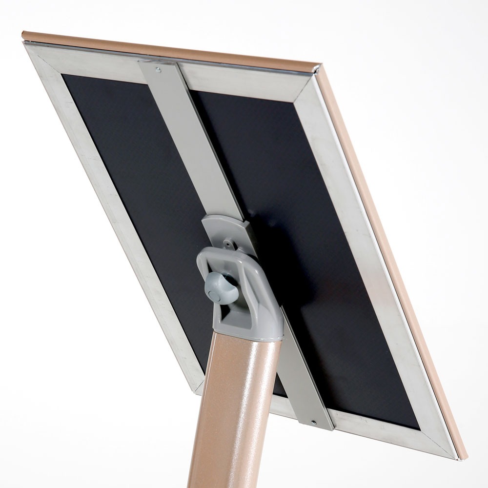 Curved Menuboard - MT Displays