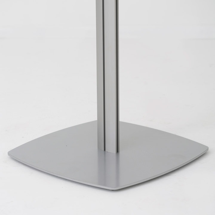 Novel Free Standing - MT Displays