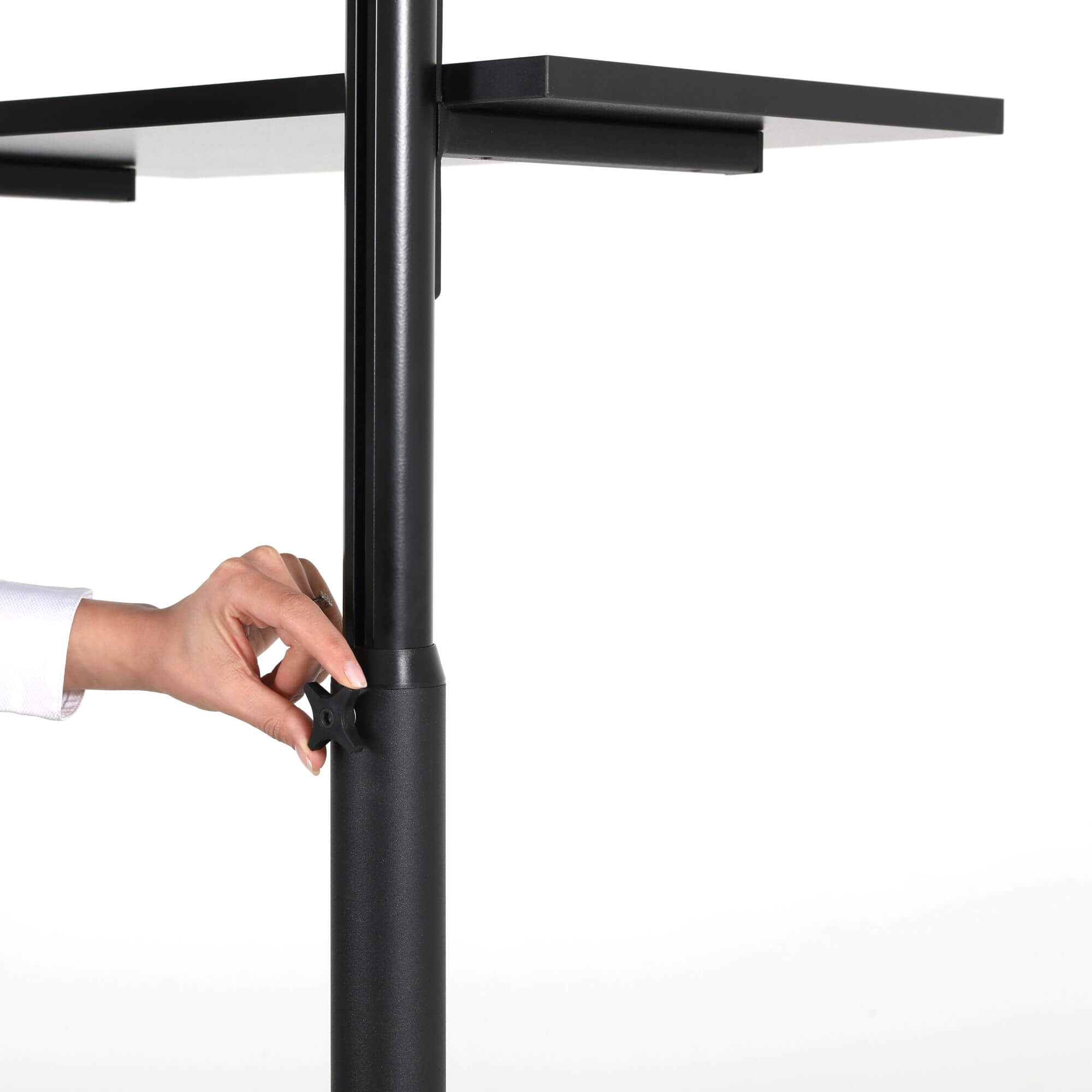 ADJUSTABLE WORKSTATION - MT Displays